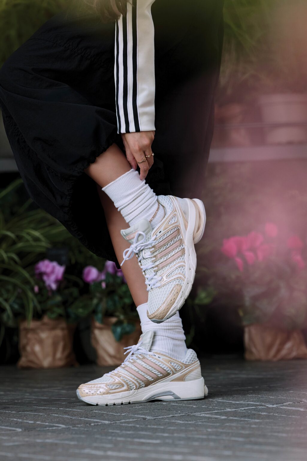 adidas presenta la nuova Adistar Control 5 - Sneakers Magazine